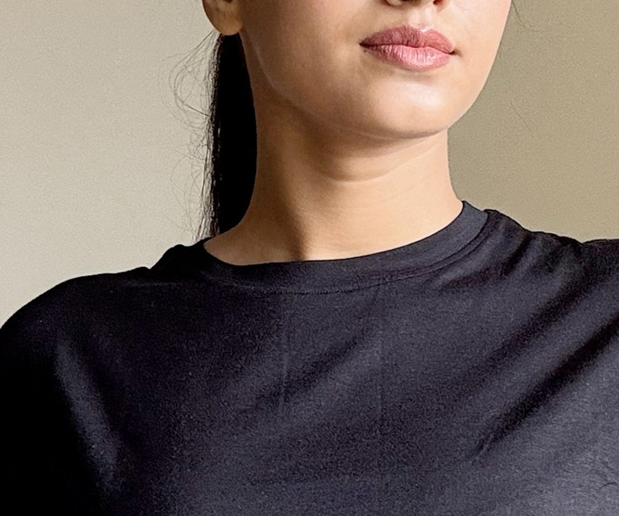 How to Style a Women’s Crop Top for Any Body Type